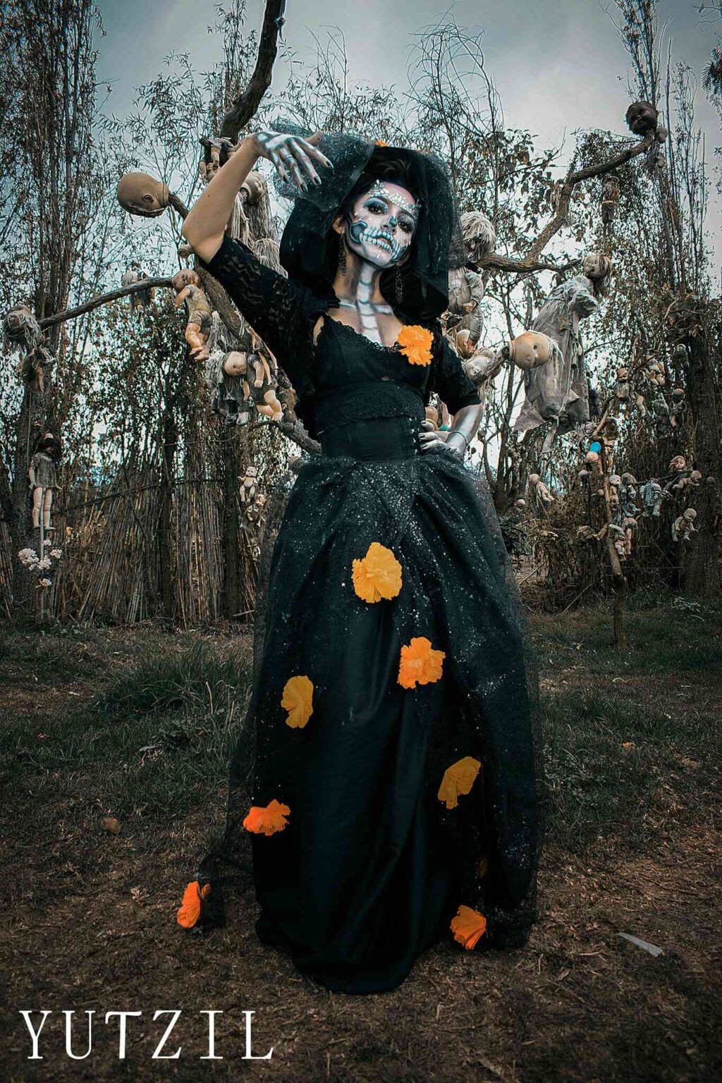 Vestidos de Catrina Reciclados – Agencia de Modelos