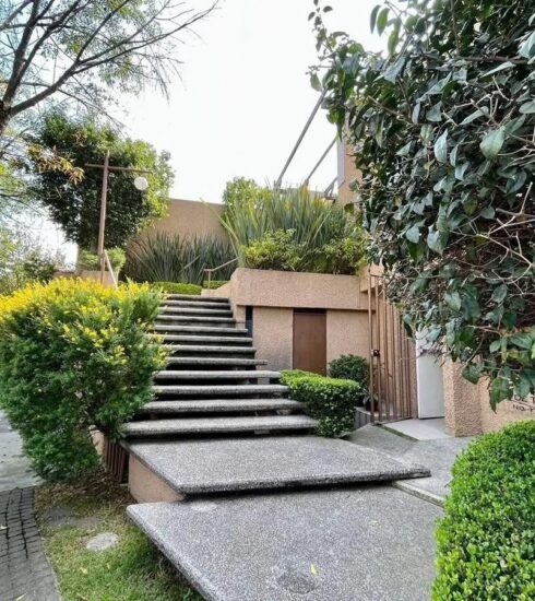 Casa en venta en Valle de Bravo – Catálogo Exclusivo – Agencia de Modelos